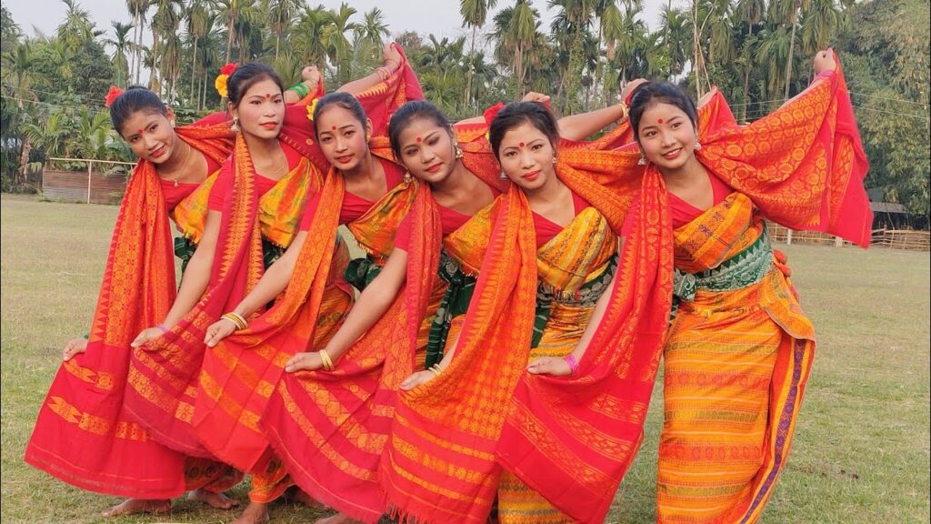 Bodo Traditional Dress For Men & Women In 2023 | 2025 | Hertrust.in