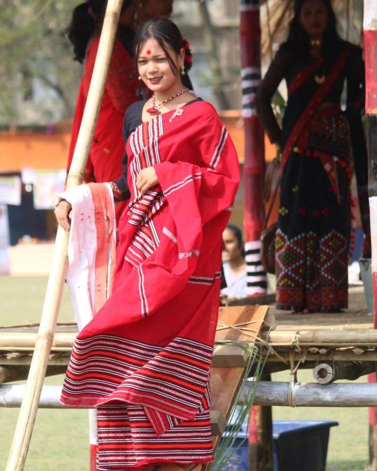 Mising Traditional Dress: Explore The Beauty Of Diversity In Assam #01