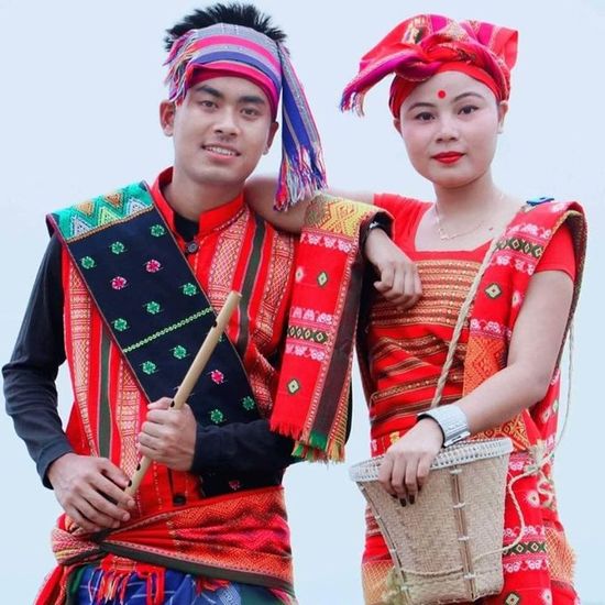 Mising Traditional Dress: Explore The Beauty Of Diversity In Assam #01
